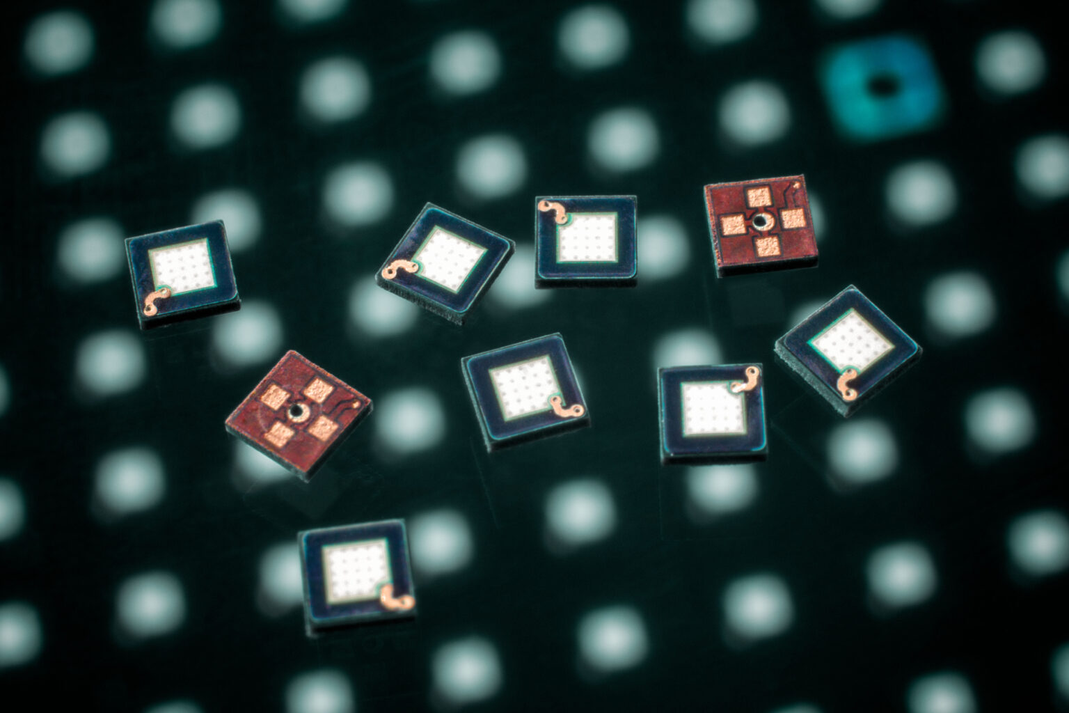 Panel and Wafer-Level Packaging | RealIZM